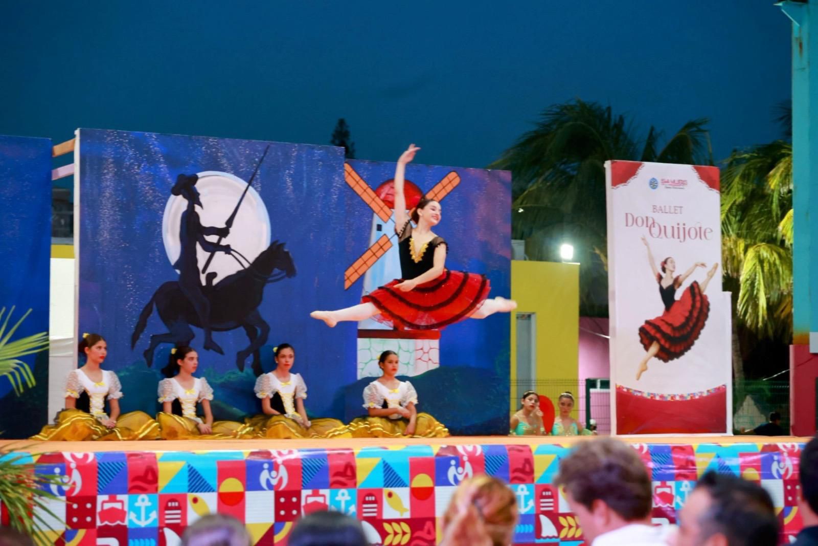Conmemoran aniversario de ballet en Isla Mujeres - Luces del Siglo