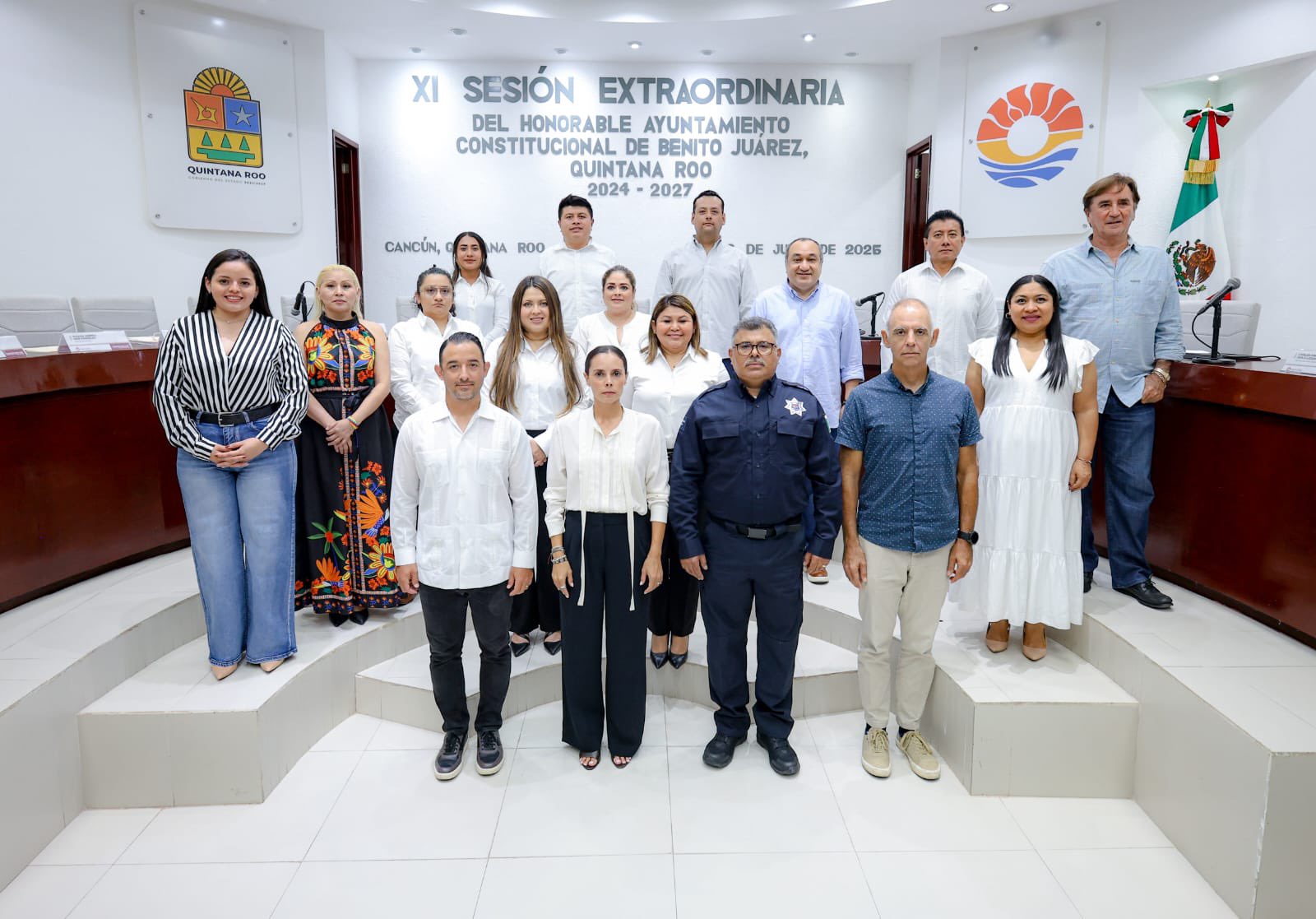 Cambio de mando policial en Cancún; nombran a Jaime Padilla - Luces del ...