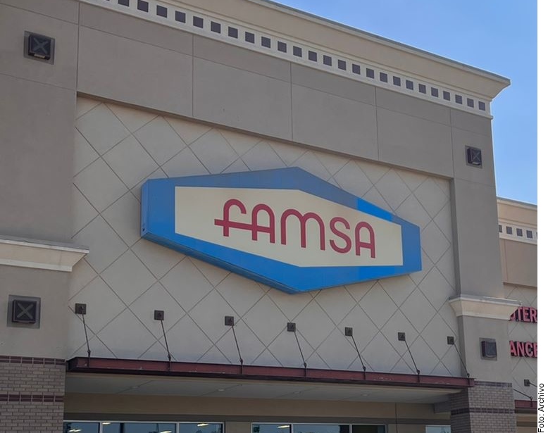 Reclaman $374 millones a CNBV por Famsa - Luces del Siglo