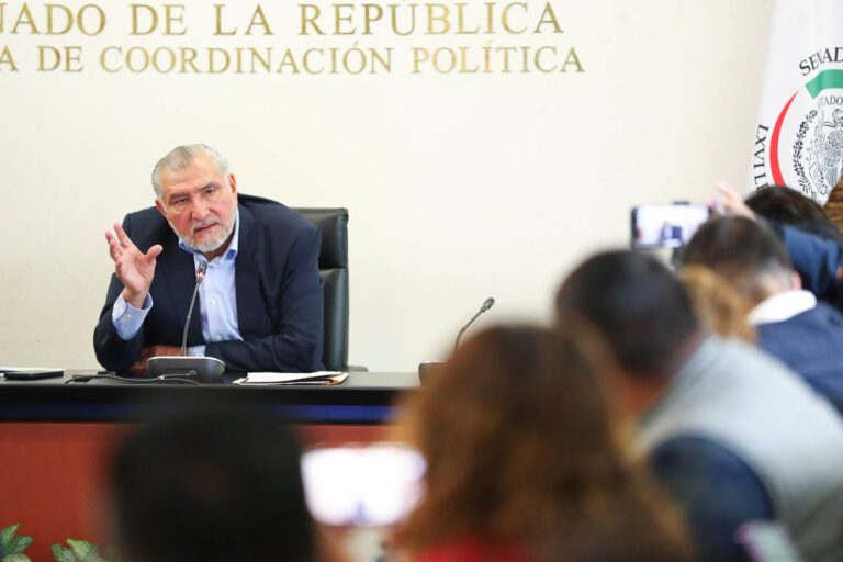 Adán Augusto López: “Nunca he ocultado mis ingresos” - Luces del Siglo