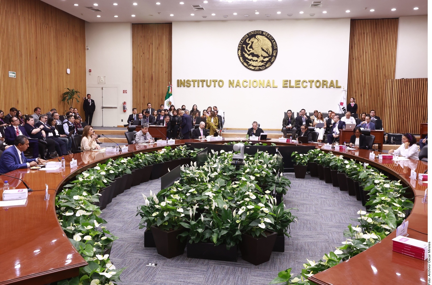 Buscan, sin experiencia, ser consejeros del INE - Luces del Siglo